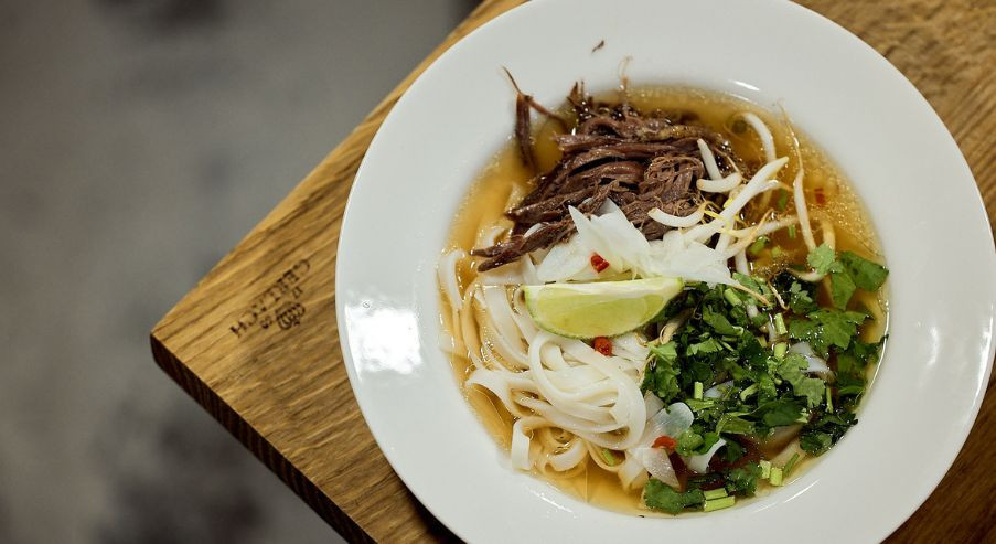 Wietnamska zupa Pho Bo Hanoi – jak przygotować przepis?